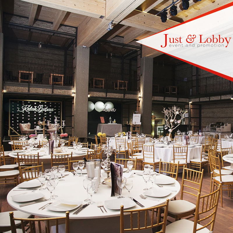 Gallery – Just & Lobby